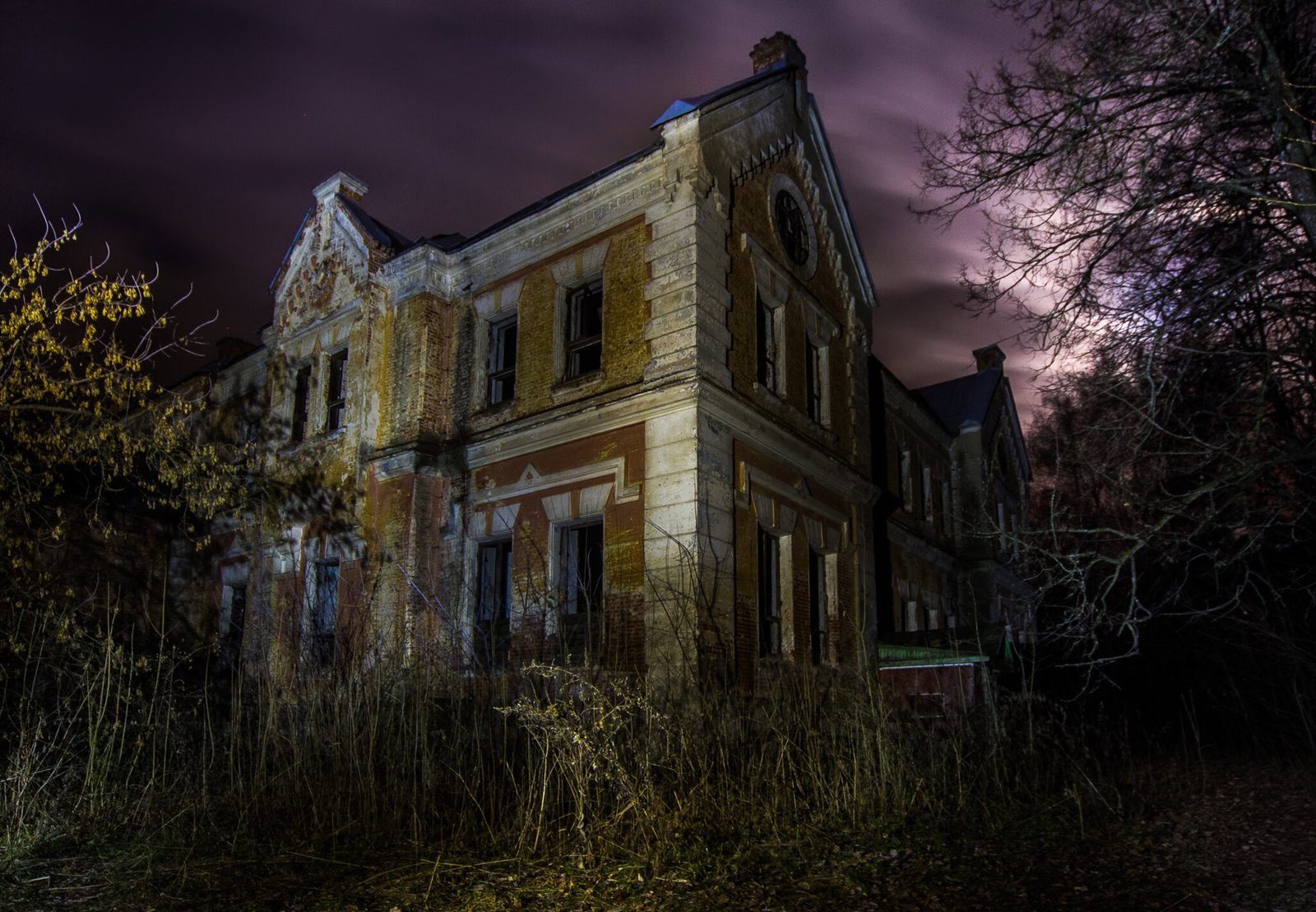 Haunted Houses: Tracing the Origins of a Cultural Phenomenon - Your ...